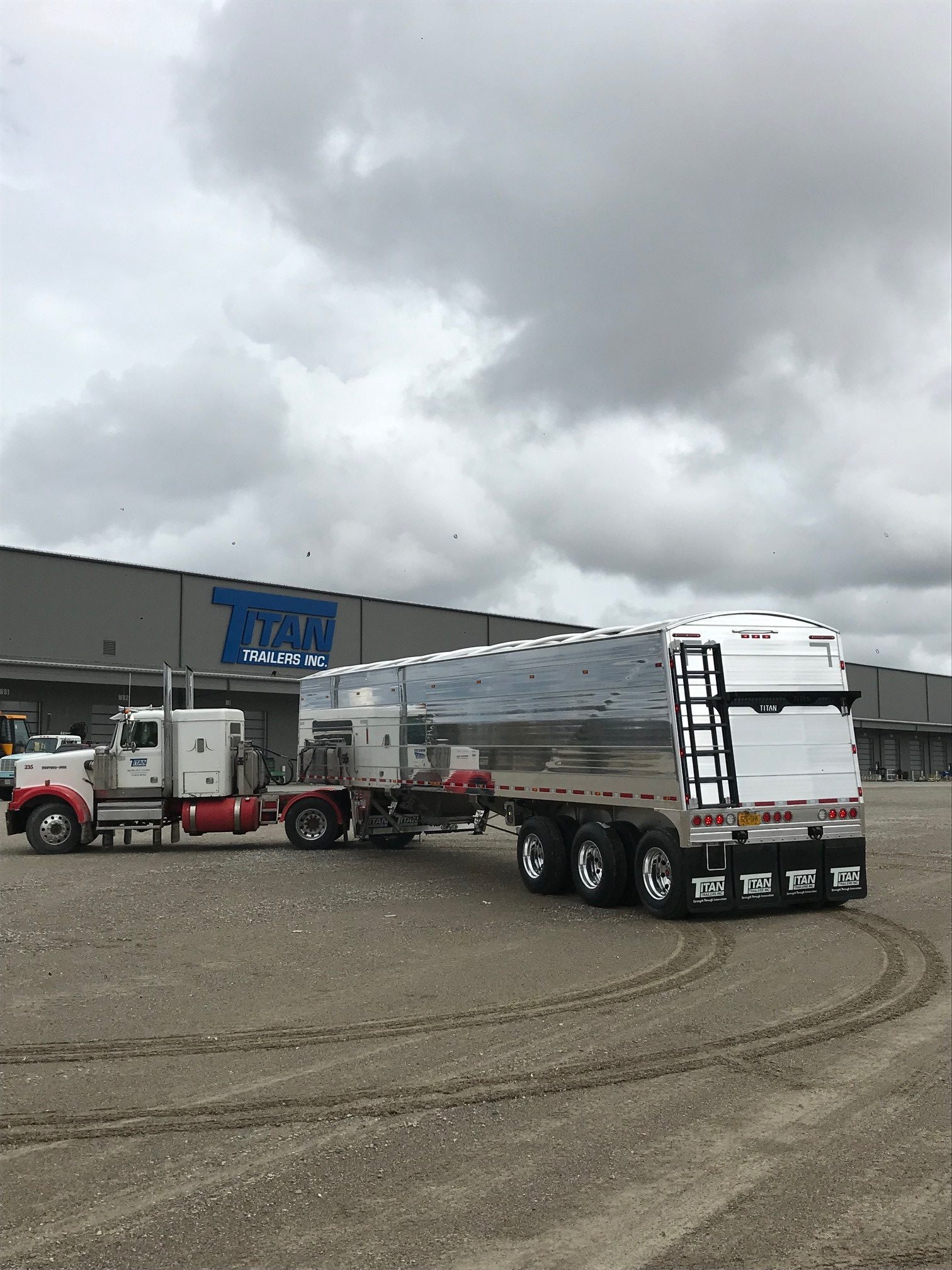 Titan Trailers Inc.
