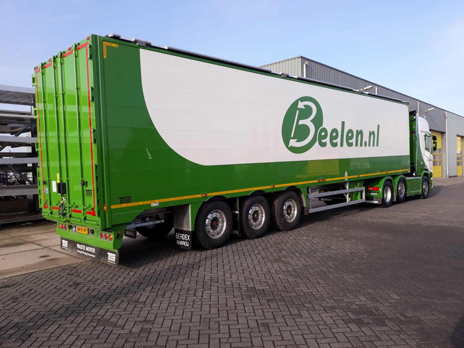 Custom-Painted Trailers | Titan Trailers